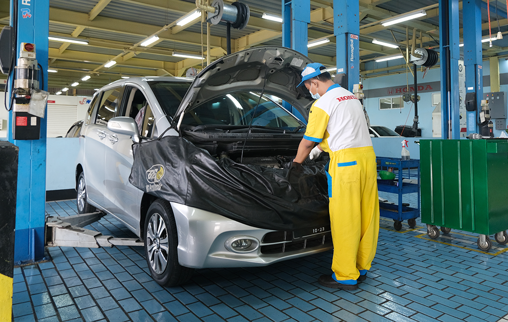 Jenis Servis di Bengkel Resmi Honda & Biaya Terbaru 2025
